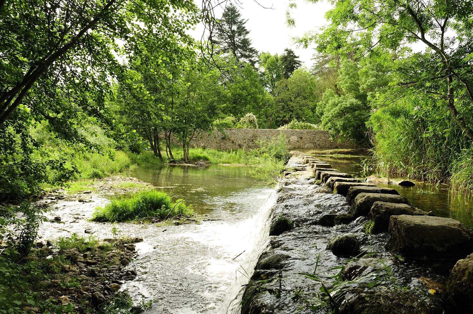 Uzer et son Dolmen - Val de Ligne - Largentière Sud Ardèche